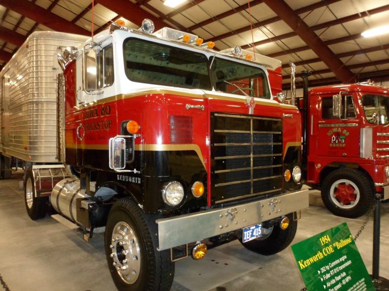 Kenworth Cabover Photo Gallery - Classic Big Rigs