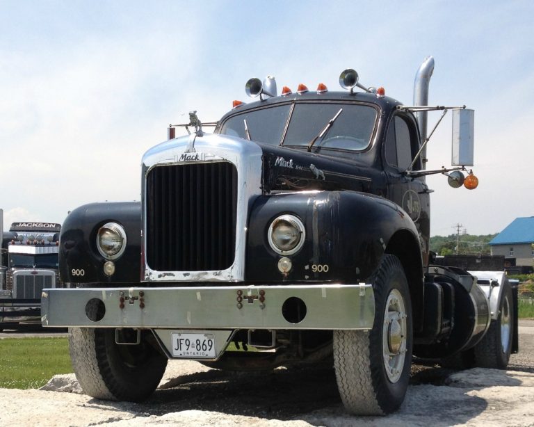 A Collection Of Old School Mack Truck Pictures You Shouldn't Miss!