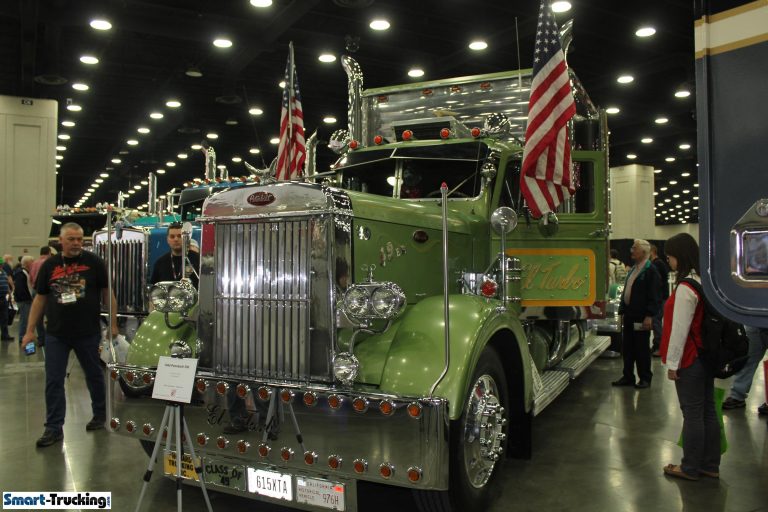 Big Rigs Show Trucks Photo Collection: Custom Ultra Cool Rides