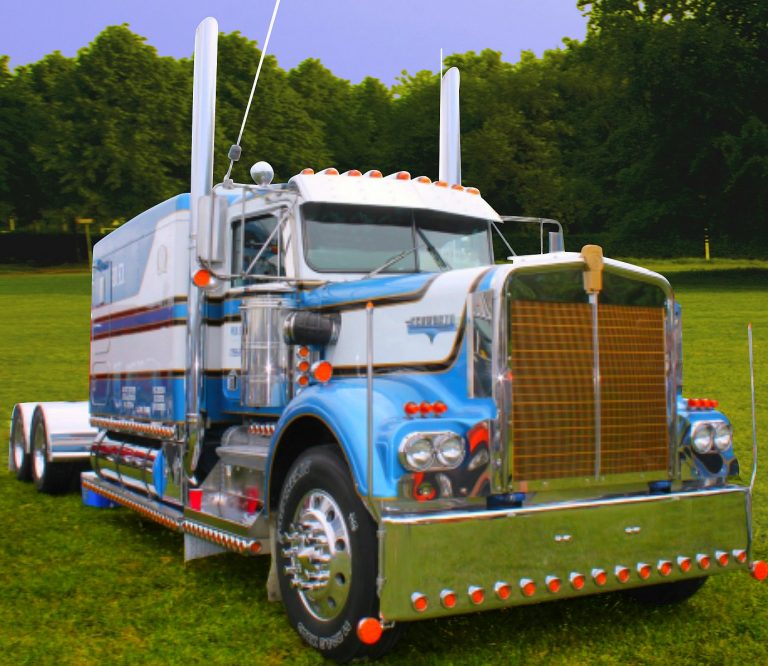 The Classic Kenworth W900A Model Truck Gallery + Review