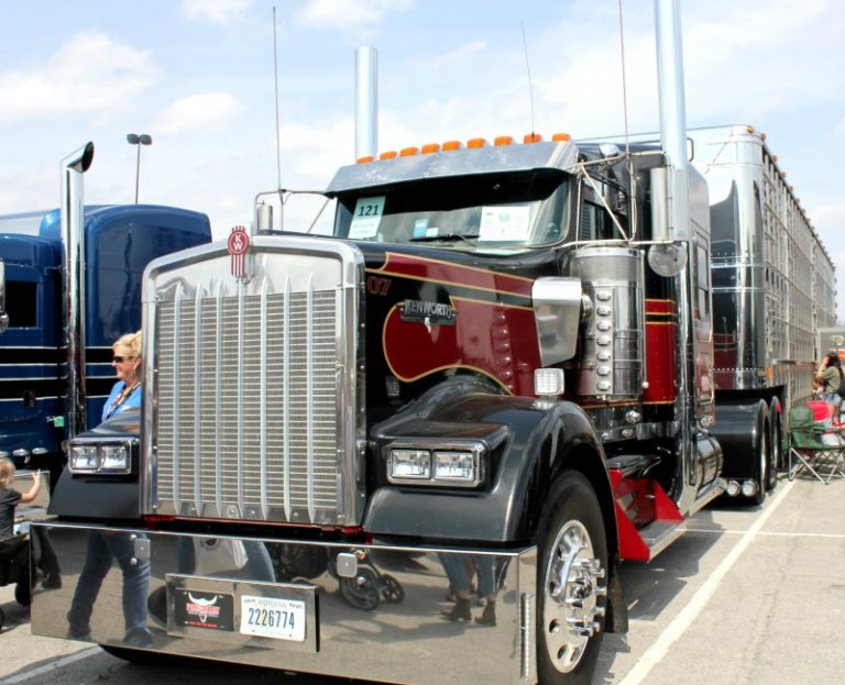 Big Rigs Show Trucks Photo Collection: Custom Ultra Cool Rides