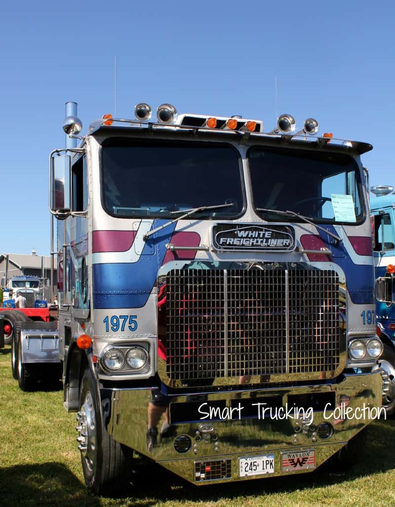 Freightliner Cabover Photo Collection That Will Knock Your Socks Off!