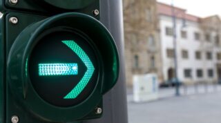 Right Turn Accidents Involving Semi Trucks: Who's At Fault? - Smart ...