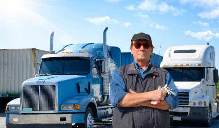 11 Fast + Sure Fire Ways You Can Identify a Super Trucker!
