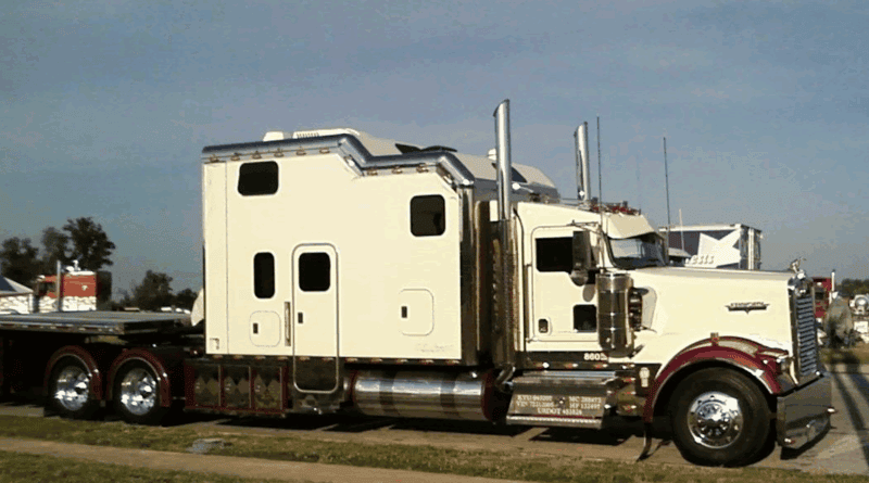 What Every Trucker Needs to Know About Long Wheelbase Trucks - Smart ...